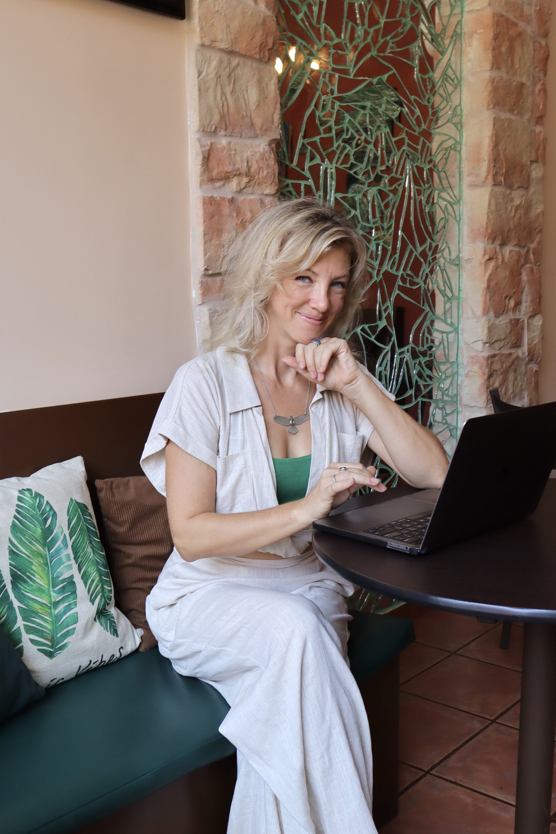 Health & Wellness Programs & Retreats | Thrive Worldwide Wellness